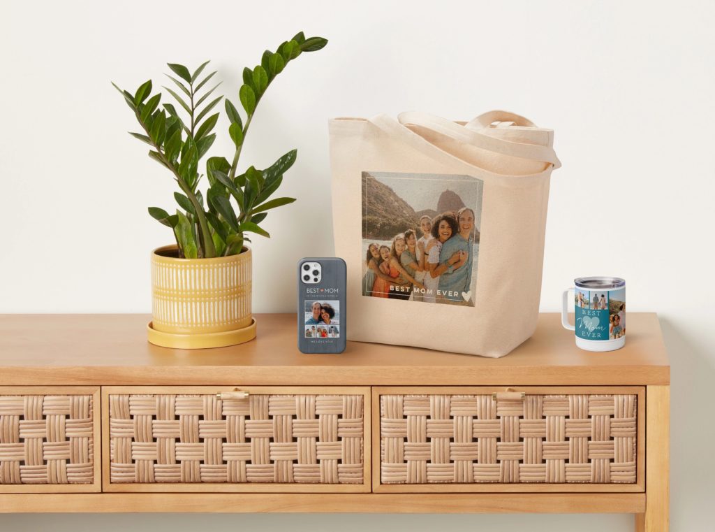 Small Gift Ideas for Everyone in Your Life | Shutterfly